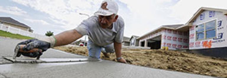 A Demographic Snapshot of Disconnected Low-Income Men | Urban Institute